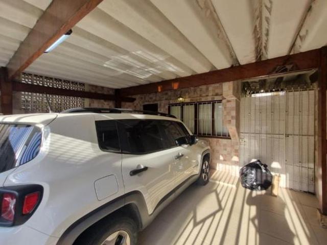 Sobrado para venda em Parque Residencial da Lapa com 3 quartos, sendo 1 suíte, 155m²
