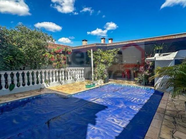 Sobrado para venda em Parque Residencial Flor Do Vale de 305.00m² com 4 Quartos e 4 Garagens