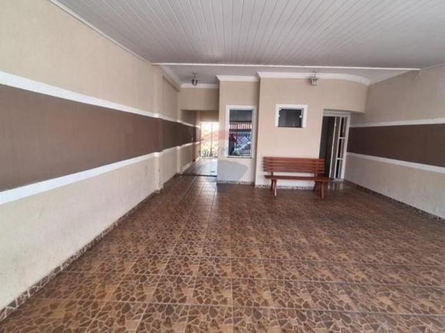 Sobrado para venda em Parque Residencial Jaguari de 335.00m² com 4 Quartos, 1 Suite e 2 Garagens