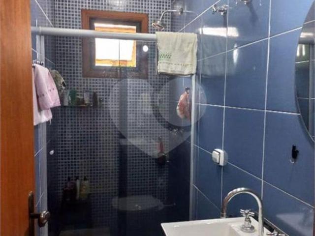 Sobrado para venda em Parque Santa Isabel de 198.00m² com 3 Quartos, 1 Suite e 5 Garagens