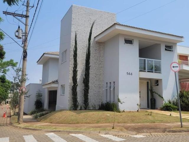 Sobrado para venda em Parque Sisi em São Carlos São Paulo de 250.00m² com 3 Quartos e 3 Suítes