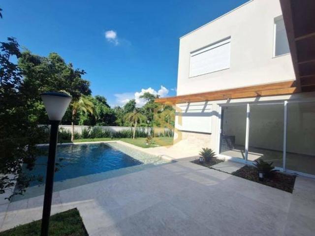 Sobrado para venda em Parque Villa Dos Pinheiros de 420.00m² com 4 Quartos, 4 Suites e 4 Garagens