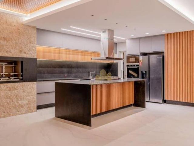 Sobrado para venda em Parque Villa Dos Pinheiros de 560.00m² com 5 Quartos, 5 Suites e 6 Garagens