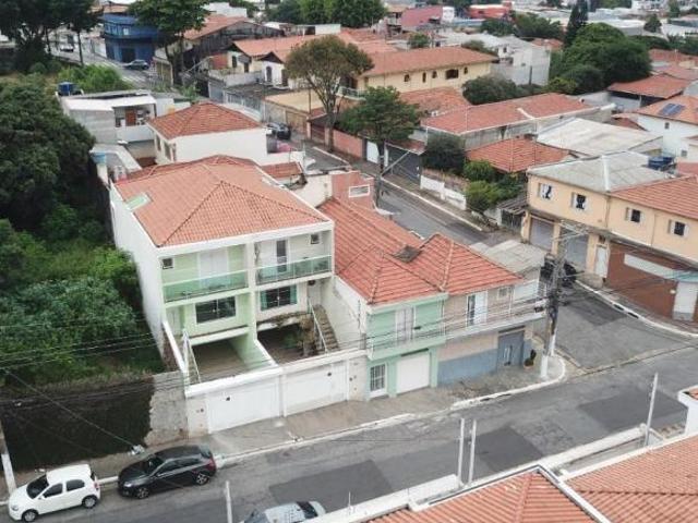 Sobrado para venda em Parque Vitória com 2 quartos, 100m²