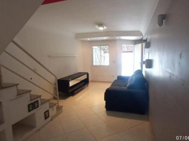 Sobrado para venda em Penha de 112.00m² com 3 Quartos, 1 Suite e 2 Garagens