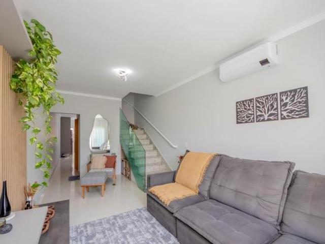 Sobrado para venda em Penha de França com 3 quartos, sendo 3 suítes, 178m²