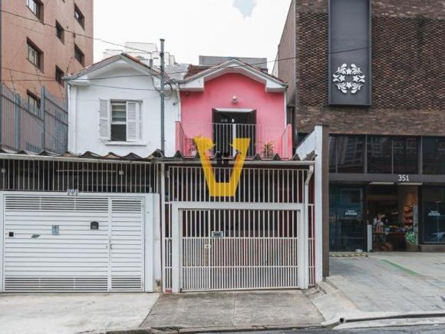 Sobrado para venda em Perdizes com 2 quartos, sendo 1 suíte, 195m²