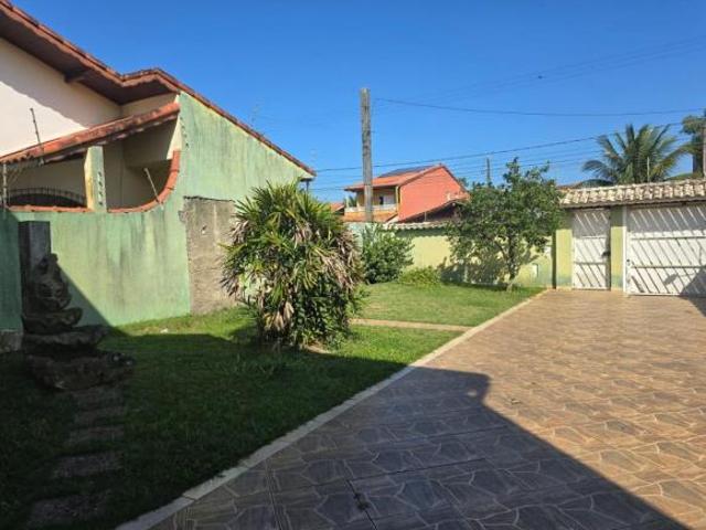 Sobrado para Venda em Peruíbe, Maria Helena Novaes, 4 dormitórios, 4 suítes, 2 banheiros, 5 vagas