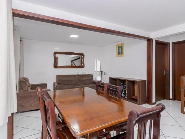 Sobrado para Venda em Pinhais, Centro, 3 dormitórios, 1 banheiro, 2 vagas