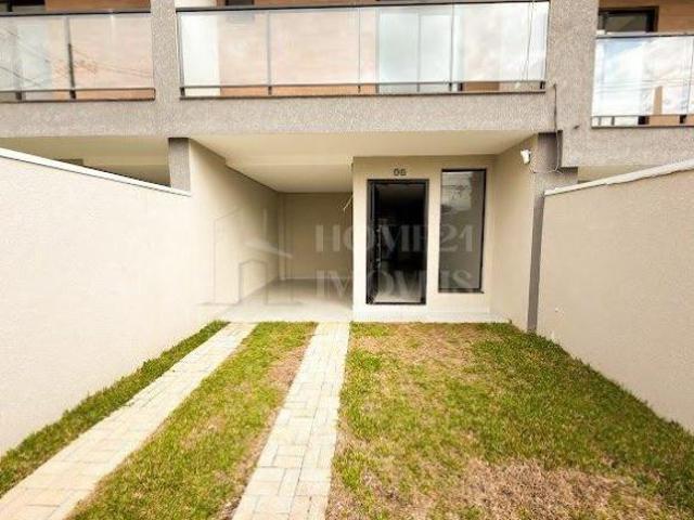 Sobrado para venda em Pinheirinho de 111.00m² com 3 Quartos, 1 Suite e 2 Garagens
