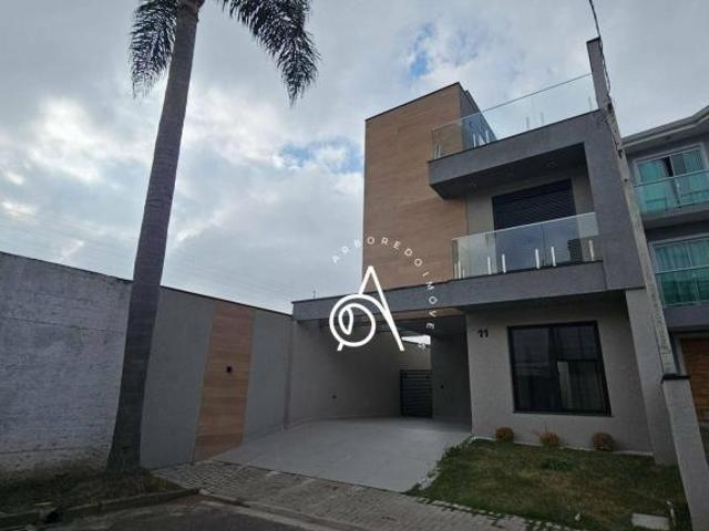 Sobrado para venda em Pinheirinho de 195.00m² com 4 Quartos, 1 Suite e 2 Garagens