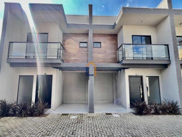 Sobrado para venda em Pinheirinho de 79.00m² com 2 Quartos, 1 Suite e 2 Garagens