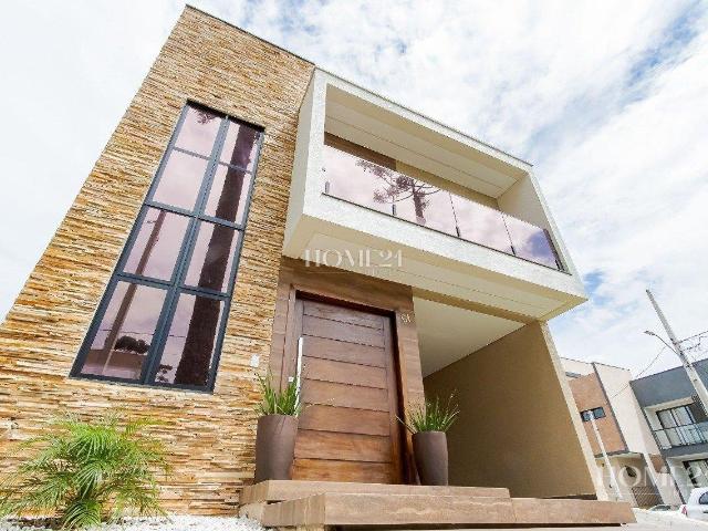 Sobrado para venda em Pinheirinho em Curitiba Paraná de 180.00m² com 3 Quartos, 1 Suíte e 2 Garagens