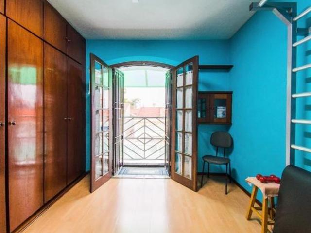 Sobrado para venda em Planalto Paulista de 210.00m² com 4 Quartos, 2 Suites e 2 Garagens