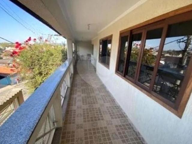Sobrado para venda em Residencial São José de 366.00m² com 3 Quartos, 3 Suites e 3 Garagens