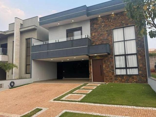 Sobrado para venda em Residencial Royal Garden de 264.00m² com 4 Quartos, 4 Suites e 4 Garagens