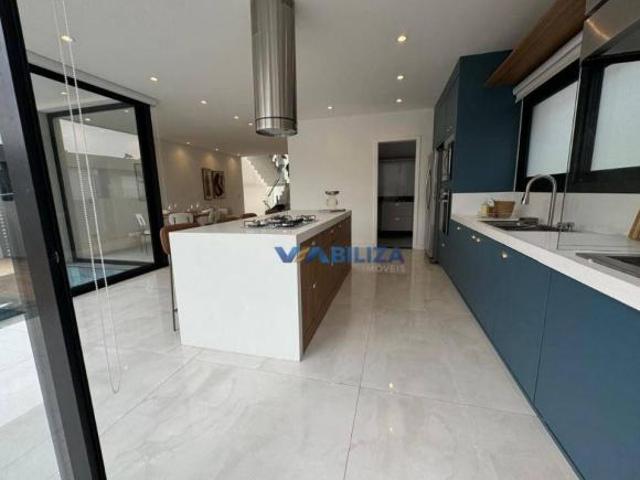 Sobrado para venda em Residencial Real Park de 320.00m² com 4 Quartos, 4 Suites e 4 Garagens