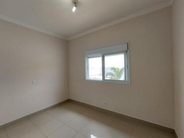 Sobrado para venda em Residencial Real Park Sumaré de 220.00m² com 3 Quartos, 1 Suite e 4 Garagens