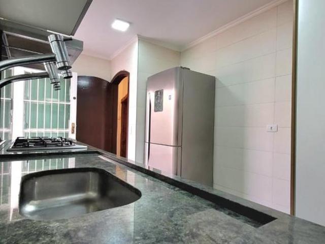 Sobrado para venda em Rudge Ramos com 3 quartos, sendo 1 suíte, 272m²