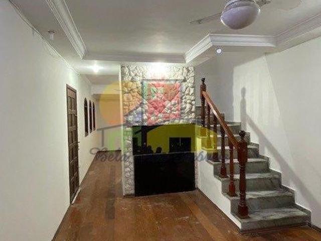 Sobrado para venda em Rudge Ramos de 193.00m² com 3 Quartos, 3 Suites e 3 Garagens