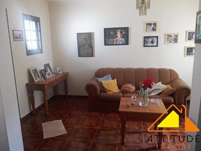 Sobrado para venda em Rudge Ramos de 216.00m² com 3 Quartos, 1 Suite e 9 Garagens