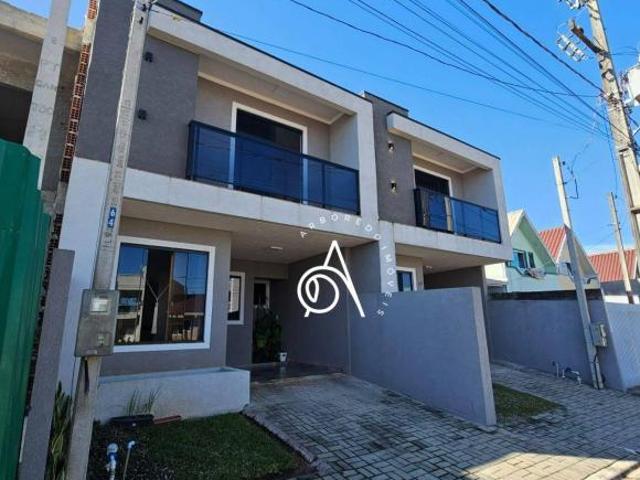 Sobrado para venda em Tatuquara de 103.00m² com 3 Quartos, 1 Suite e 2 Garagens