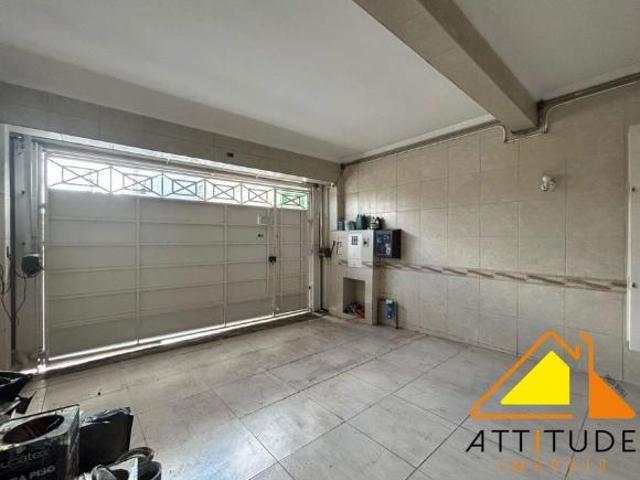 Sobrado para venda em Taboão de 270.00m² com 3 Quartos, 1 Suite e 2 Garagens
