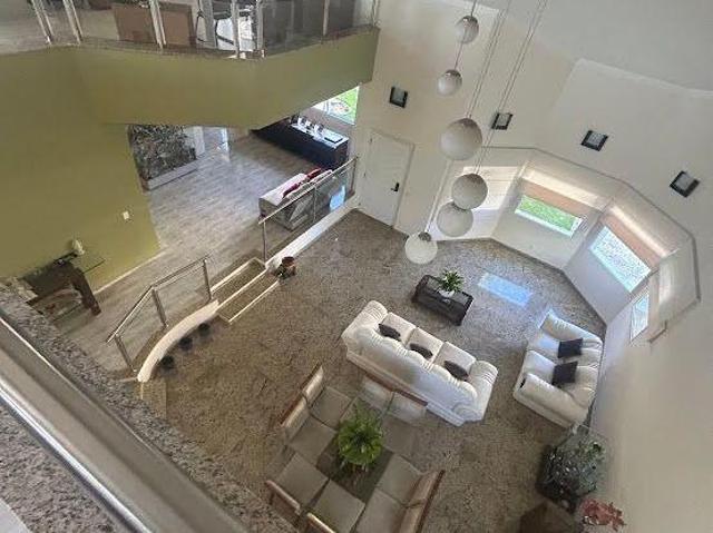 Sobrado para venda em Terras De São Carlos de 700.00m² com 4 Quartos, 4 Suites e 8 Garagens