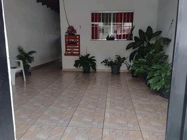 Sobrado para venda em Triângulo de 105.00m² com 2 Quartos e 2 Garagens