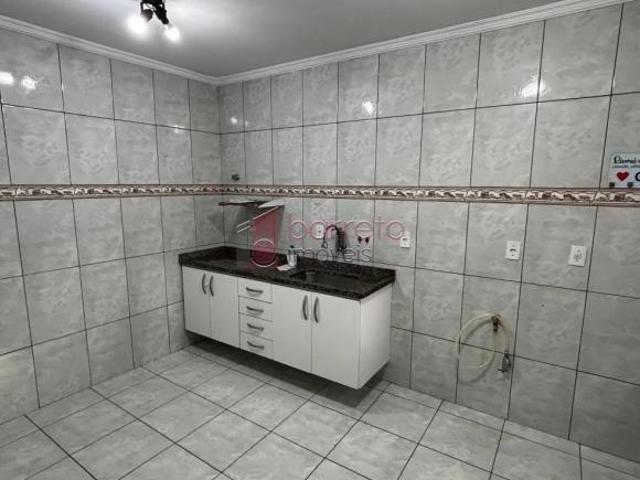 Sobrado para venda em Tulipas de 189.00m² com 2 Quartos, 1 Suite e 2 Garagens