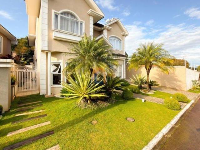 Sobrado para venda em Umbará de 360.00m² com 3 Quartos, 3 Suites e 4 Garagens