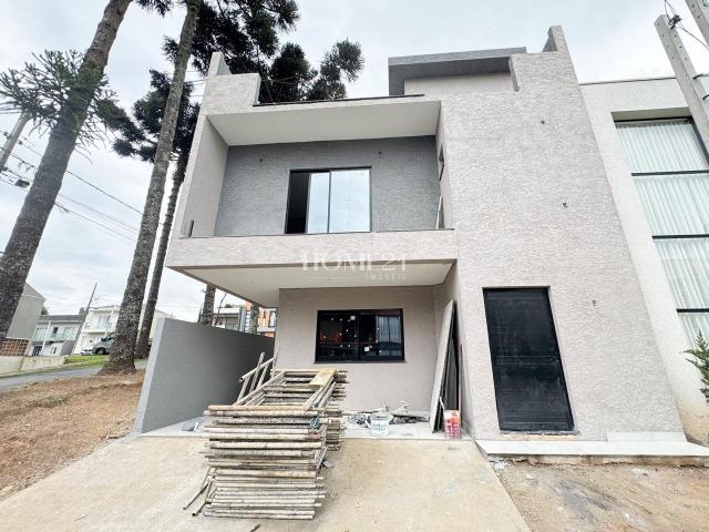 Sobrado para venda em Umbará em Curitiba Paraná de 185.00m² com 3 Quartos, 1 Suíte e 2 Garagens