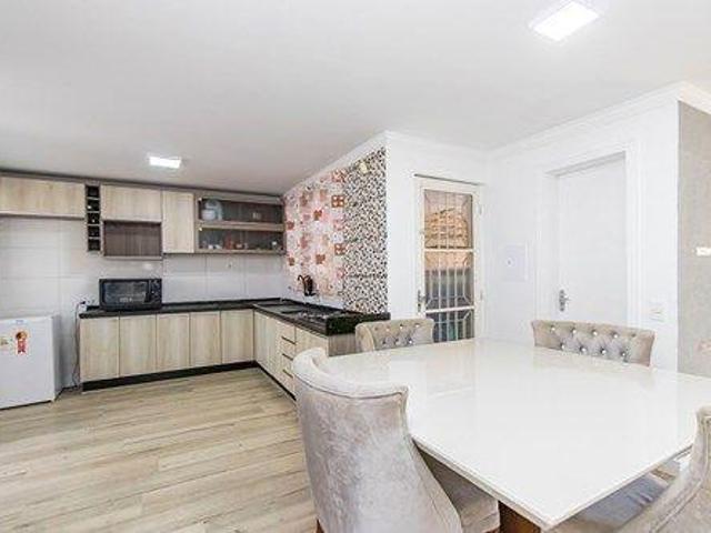 Sobrado para venda em Uberaba de 160.00m² com 4 Quartos, 1 Suite e 4 Garagens