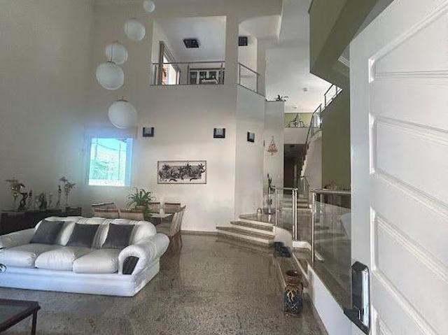 Sobrado para venda em Vale Azul de 700.00m² com 4 Quartos, 4 Suites e 8 Garagens
