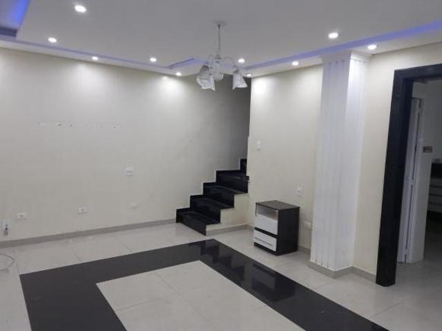 Sobrado para venda em Vila Verde de 207.00m² com 3 Quartos, 3 Suites e 2 Garagens