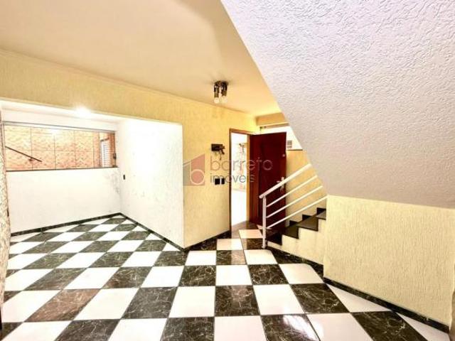 Sobrado para venda em Vila Agrícola de 183.00m² com 2 Quartos, 1 Suite e 3 Garagens