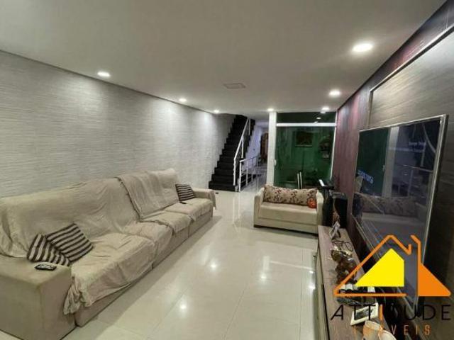 Sobrado para venda em Vila Assunção de 250.00m² com 3 Quartos, 1 Suite e 4 Garagens