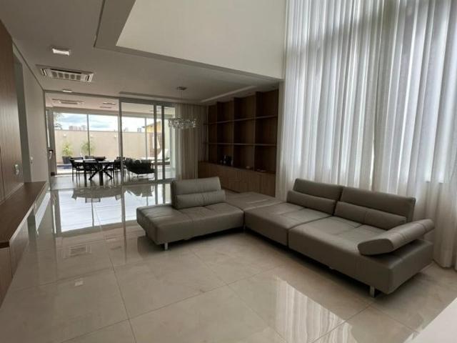 Sobrado para venda em Vila Aviação em Bauru São Paulo de 300.00m² com 4 Quartos, 4 Suítes e 4 Garagens