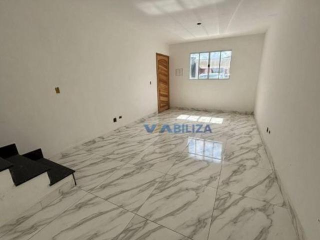 Sobrado para venda em Vila Barros de 100.00m² com 3 Quartos, 1 Suite e 2 Garagens