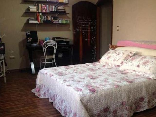 Sobrado para venda em Vila Buenos Aires de 250.00m² com 4 Quartos, 1 Suite e 2 Garagens