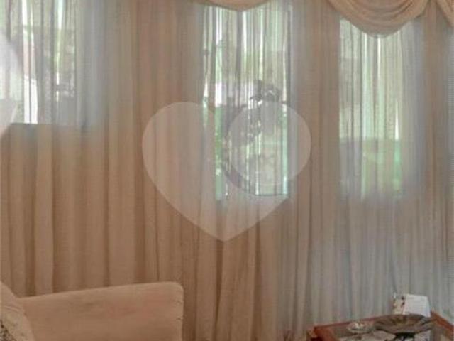 Sobrado para venda em Vila Camilópolis de 150.00m² com 3 Quartos, 1 Suite e 4 Garagens