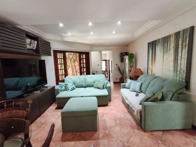 Sobrado para venda em Vila Centenário de 350.00m² com 3 Quartos, 3 Suites e 7 Garagens