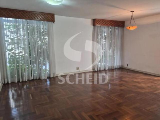 Sobrado para venda em Vila Cordeiro com 3 quartos, sendo 1 suíte, 200m²