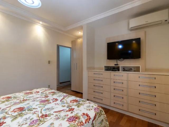 Sobrado para venda em Vila Clementino com 3 quartos, sendo 3 suítes, 241m²
