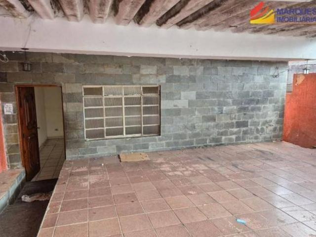 Sobrado para venda em Vila Dalila de 168.00m² com 5 Quartos, 4 Suites e 3 Garagens