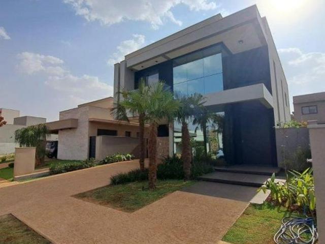 Sobrado para venda em Vila Do Golf de 288.00m² com 4 Quartos, 4 Suites e 4 Garagens