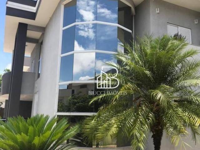 Sobrado para venda em Vila Dos Plátanos de 360.00m² com 4 Quartos, 2 Suites e 4 Garagens