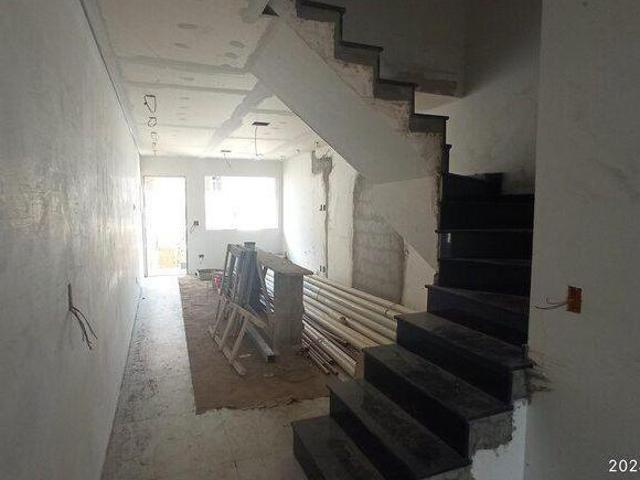 Sobrado para venda em Vila Esperança de 208.00m² com 3 Quartos, 3 Suites e 5 Garagens