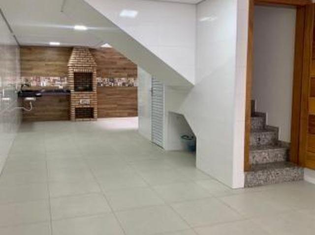 Sobrado para venda em Vila Esperança de 220.00m² com 3 Quartos, 3 Suites e 5 Garagens