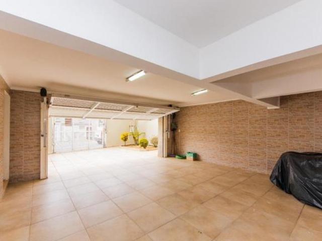 Sobrado para venda em Vila Ester com 4 quartos, sendo 3 suítes, 357m²
